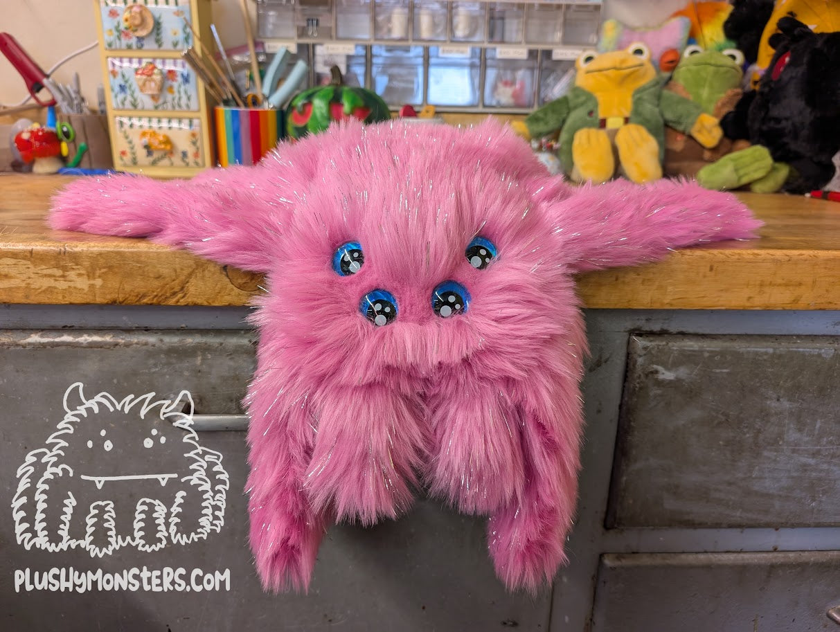 Sparklebutt! - Weighted Pancake Spider – Plushy Monsters